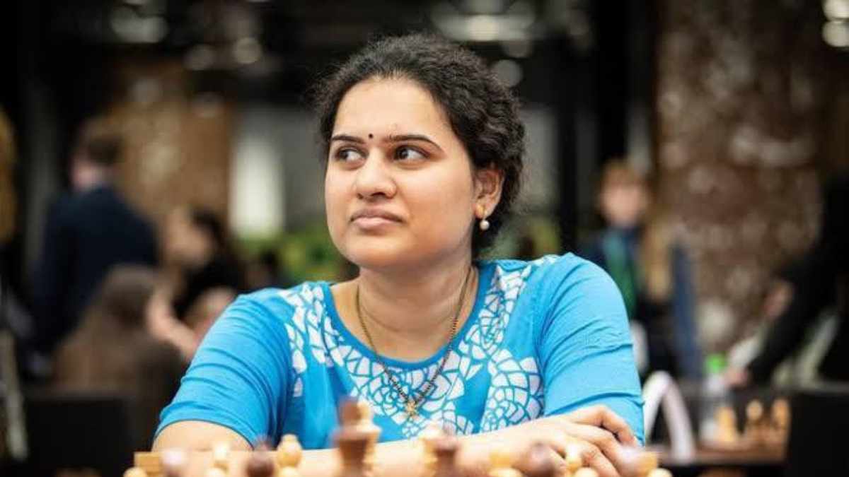 World Rapid Chess Championship मध्ये कोनेरू हम्पीने रचला इतिहास - HeadlinesMarathi